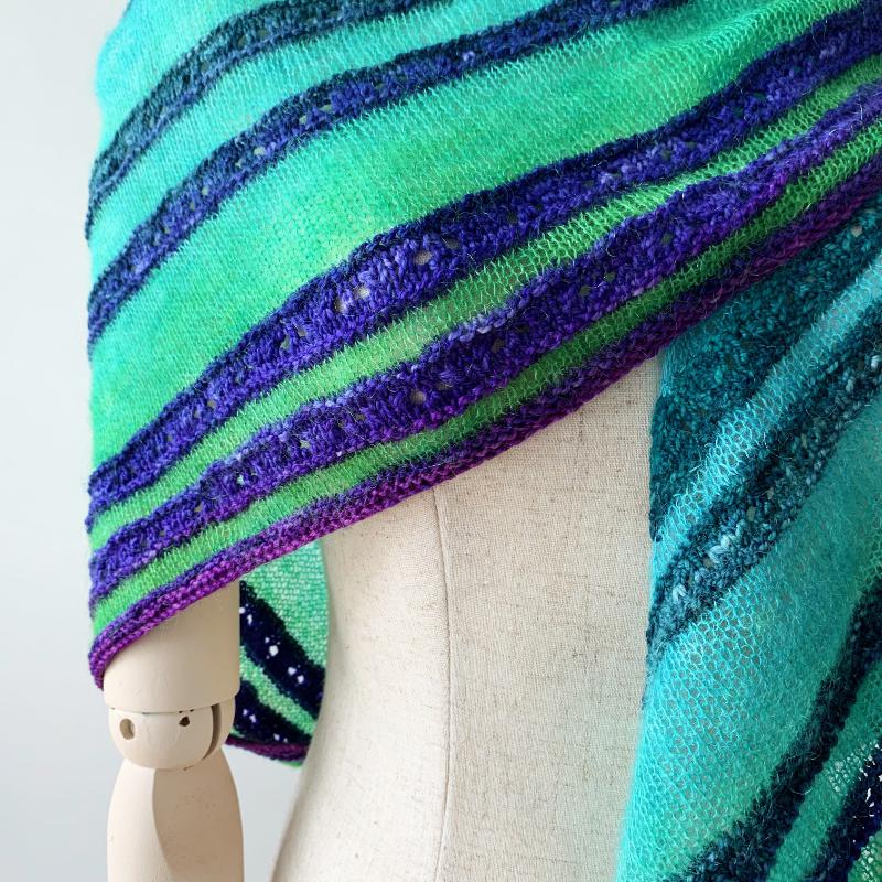 Texture Wrap Free Knitting Pattern – Infinite Twist